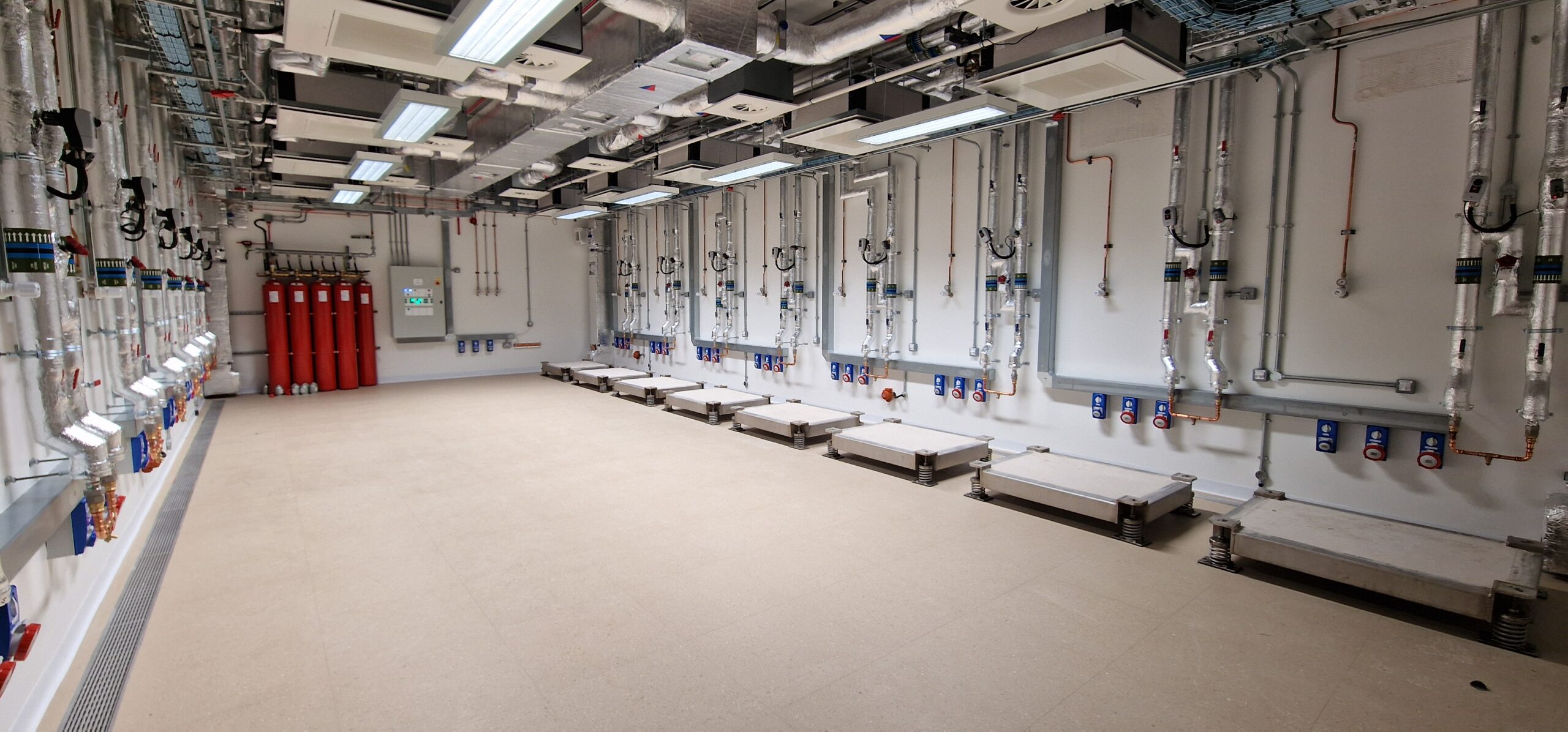 Wrangling Qubits in a Professional Quantum Lab - NQCC